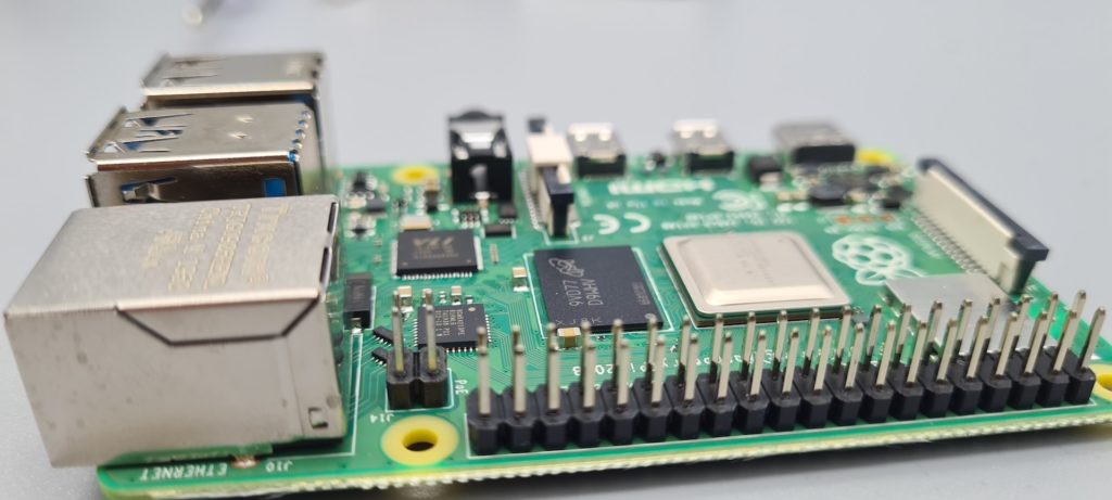 LABISTS Raspberry Pi 4 Model B 4 GB Ultimatives Kit - Shopping - Magazine